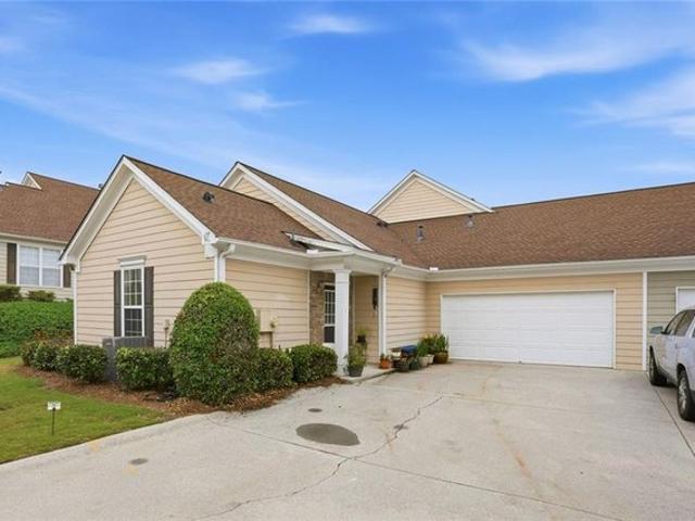 304 Gable Brook Dr, Grayson, GA 30017