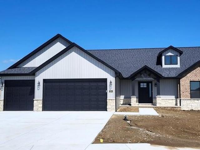 304 George Bush Blvd, Troy, IL 62294