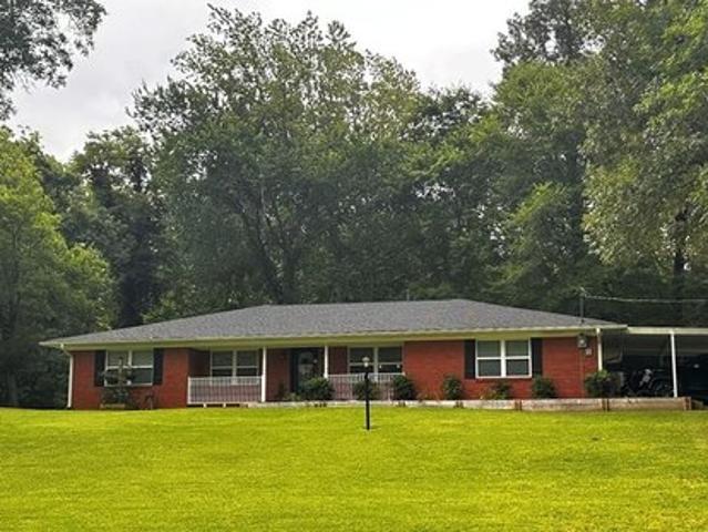 304 Glenwood Dr, Palestine, TX 75801