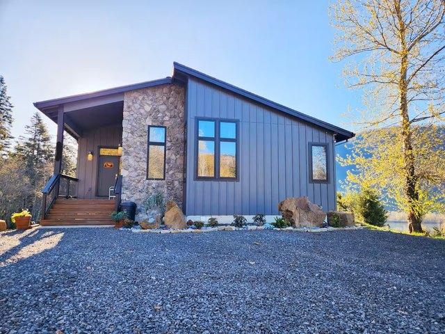 304 Duncan Creek Rd, Stevenson, WA 98648