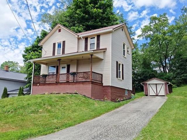 304 E Grant St, East Palestine, OH 44413