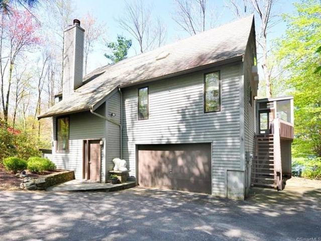 304 E Hyerdale Dr, Goshen, CT 06756
