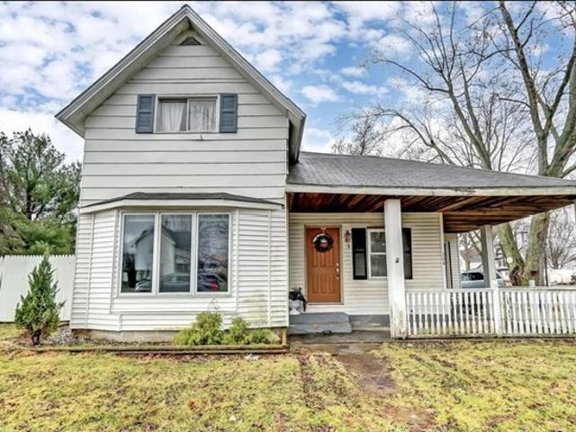 304 E Lincoln St, Ashley, IN 46705