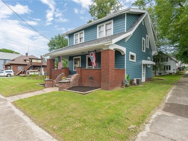 304 E Lisbon St, Waynesburg, OH 44688