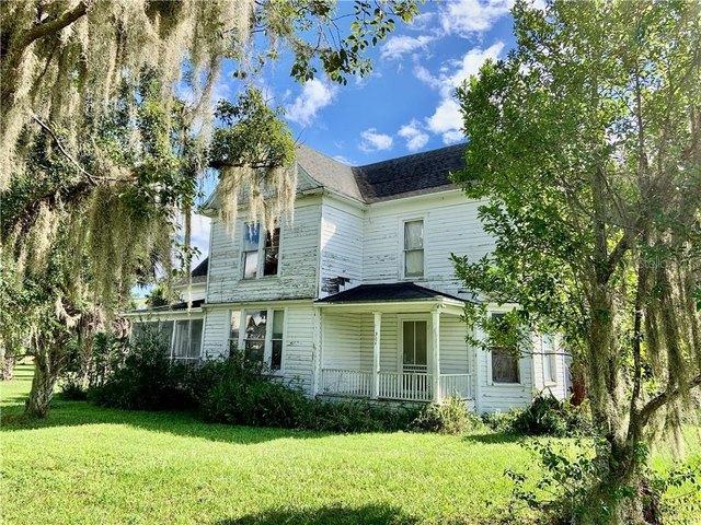 304 E Main St, Bowling Green, FL 33834