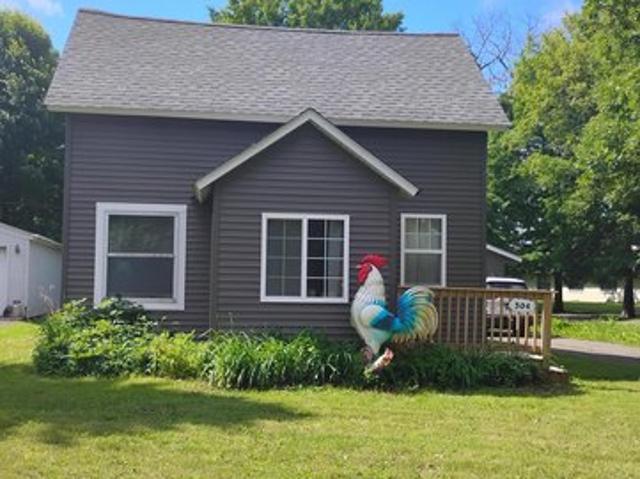 304 E Park Ave, Luck, WI 54853