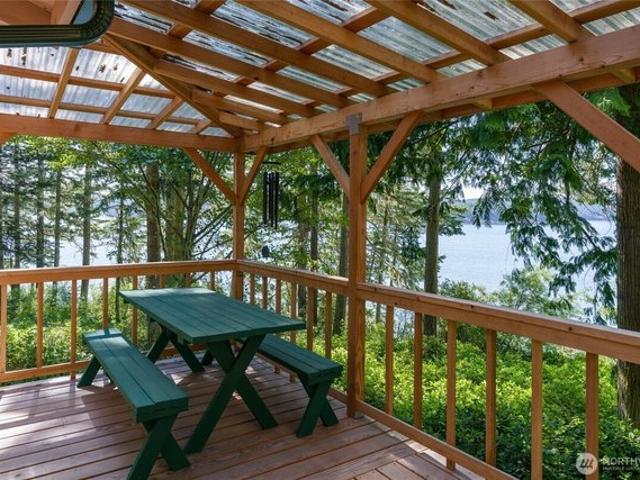 304 Frances Ln, Lopez Island, WA 98261