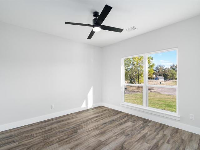 304 Kelcey Ct, Trenton, TX 75490 | MLS #20811