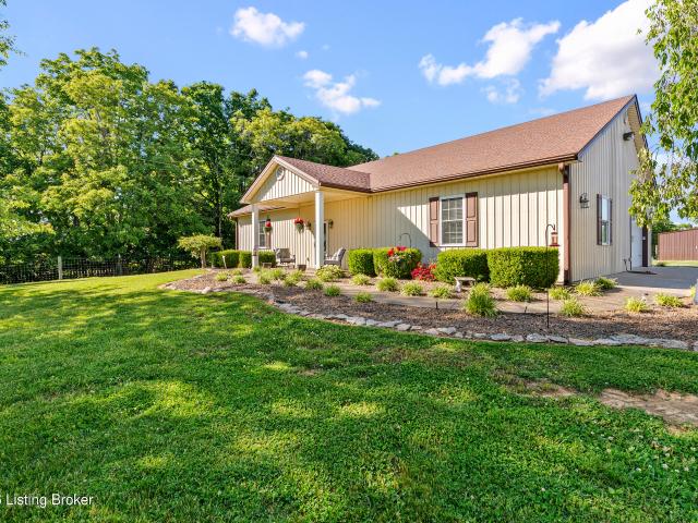304 Hutchins Ridge Rd