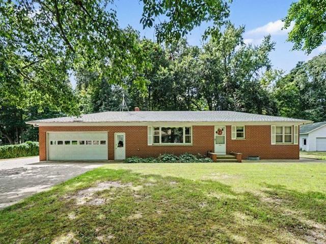 304 Orchard Cir, Gobles, MI 49055