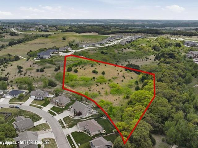 304 Ledgestone Ridge Ct, Manhattan, KS 66503