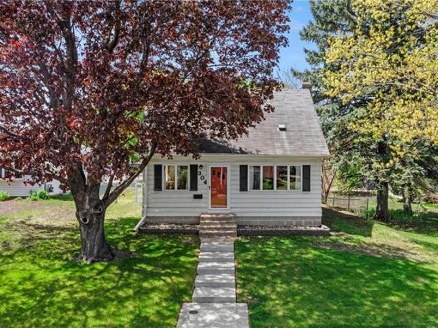 304 Madison Ave S, Edina, MN 55343