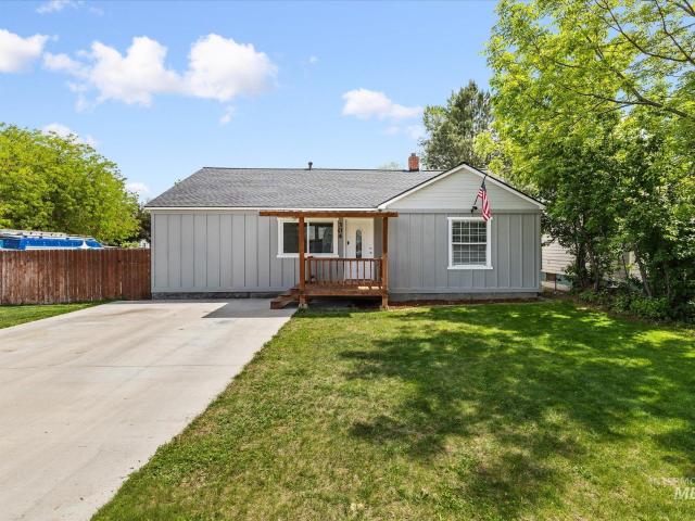 304 Maple St