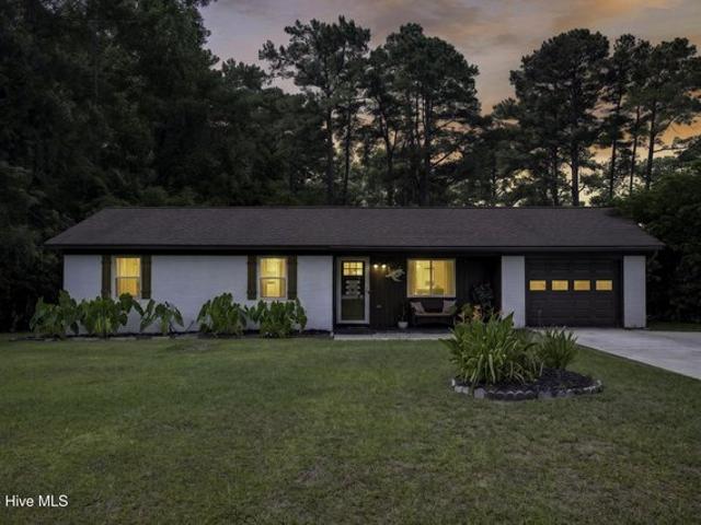 304 Millhouse Rd, Castle Hayne, NC 28429