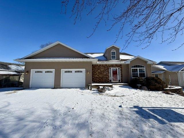 304 N 11th Ave, Monroe, WI 53566
