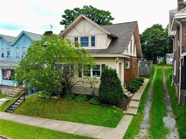 304 N 2nd St, Jeannette, PA 15644