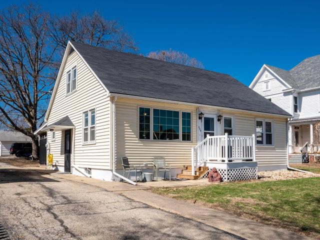 304 N Magnolia St, Elmwood, IL 61529 | Compass