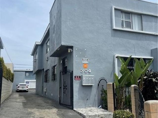 304 N Market St, Inglewood, CA 90302