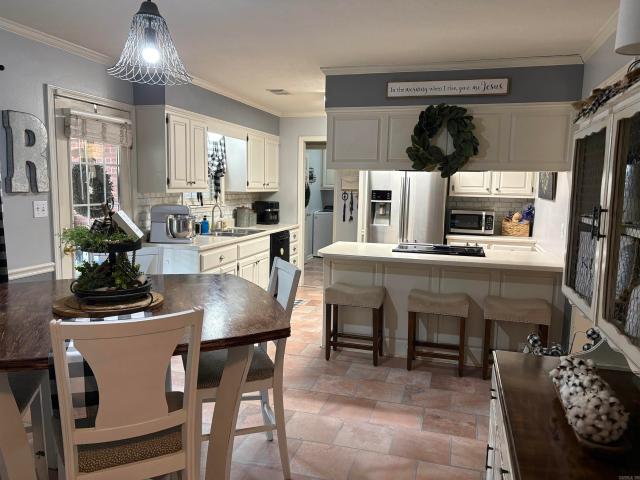 304 N Sawmill Road
