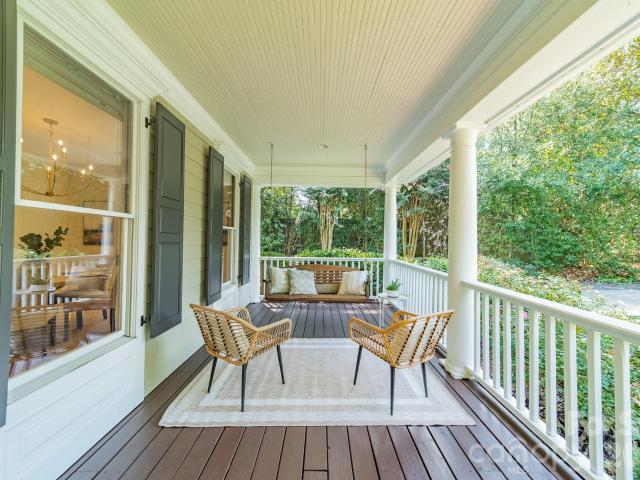 304 S Canterbury Road