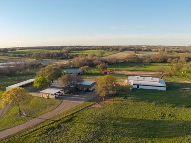 304 Scarlett Rd, Weatherford, TX 76087