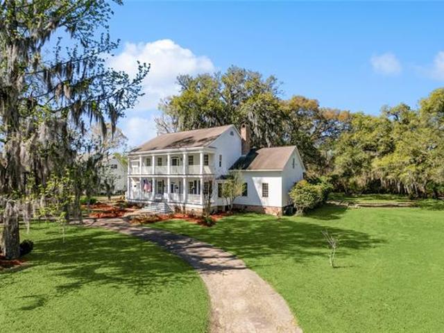 304 Scotchpine Dr, Mandeville, LA 70471 | MLS #2555 | Compass