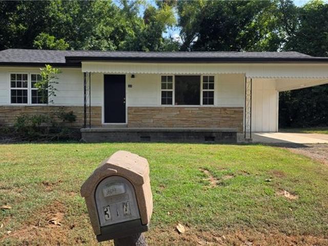 304 SE 2nd St, Atkins, AR 72823