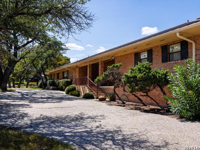 304 Spring Mill Dr
