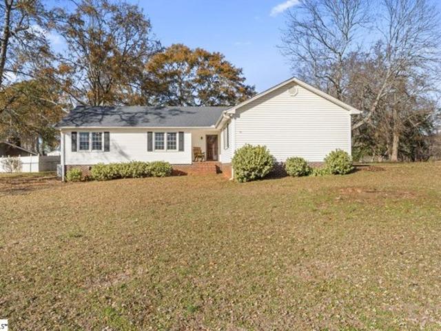 304 Stonehaven Dr, Anderson, SC 29625