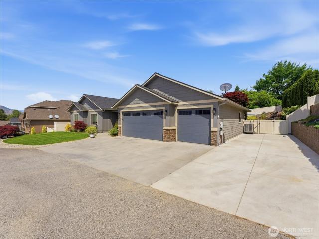 304 Stoneridge Drive