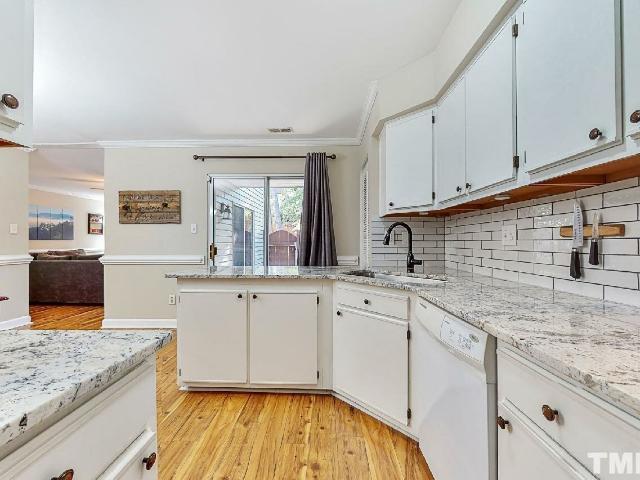 304 Summerwalk Circle #304, Chapel Hill, US, NC
