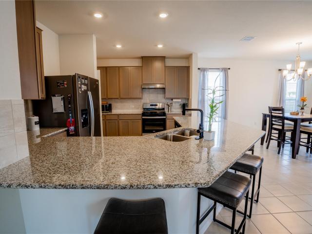 304 Summit Dr