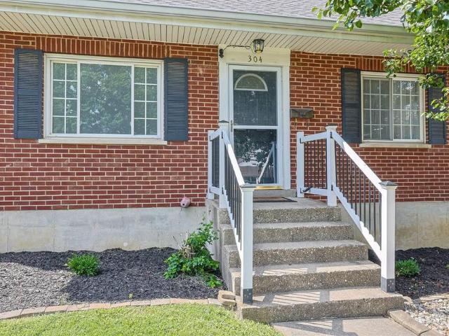 304 Swan Circle