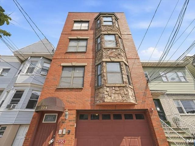 304 Palisade Ave Unit 201, Union City, NJ 07087