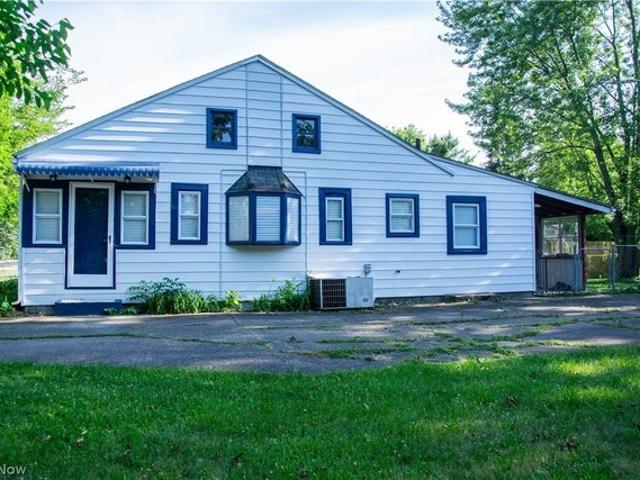 304 Parkland Blvd, Vermilion, OH 44089