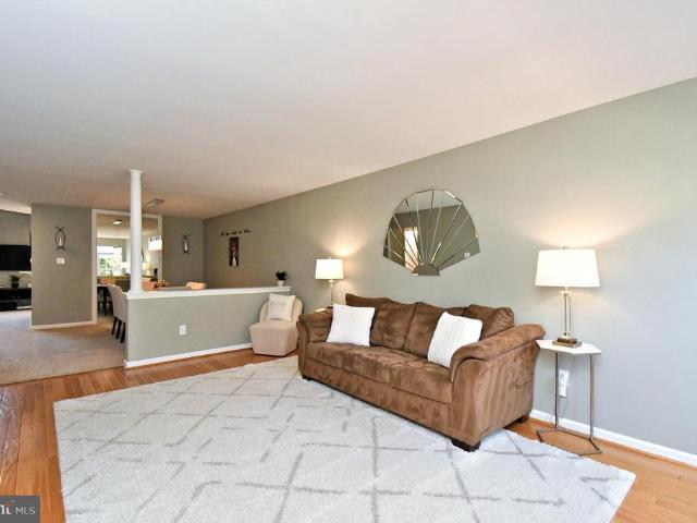 304 Pimlico Way