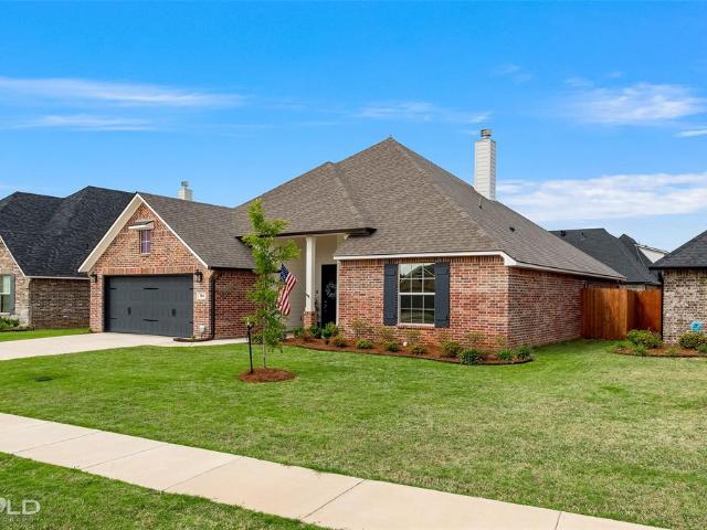 304 Prien Lake Loop