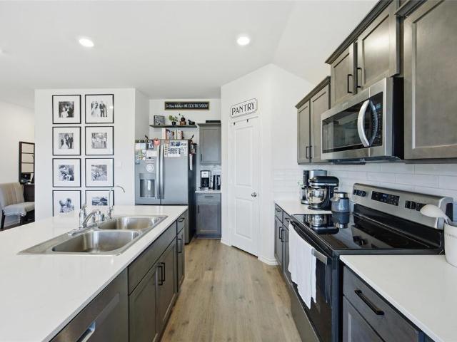 304 Red Stream Way