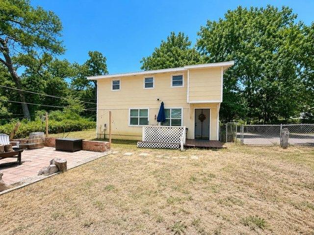 304 Ridgewood Dr, Tool, TX 75143