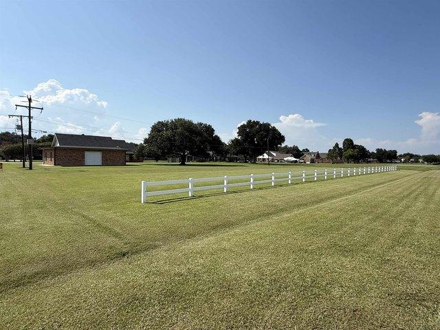 304 Rue Christe Lot 1, Thibodaux, LA 70301