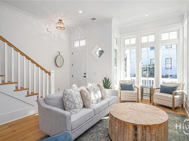 304 W 38th Street