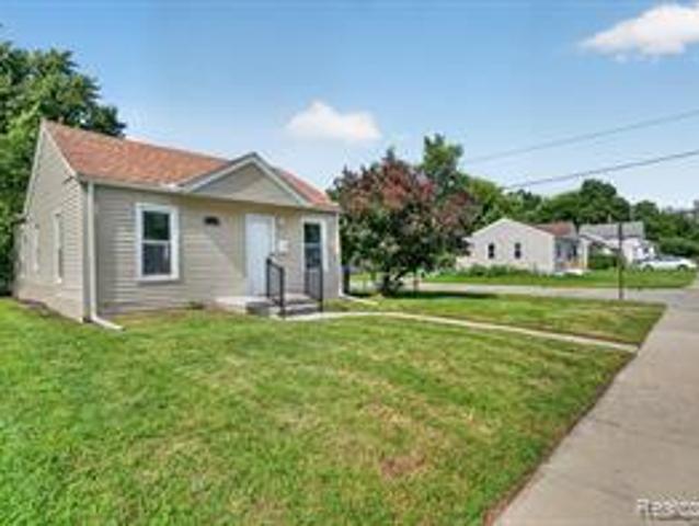304 W Kalama Avenue