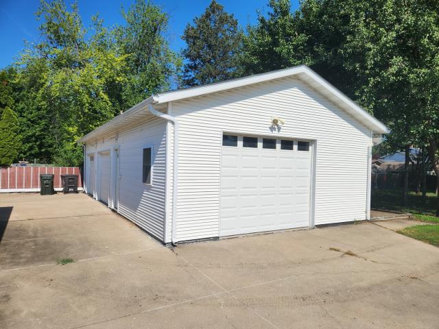 304 W Miller Road