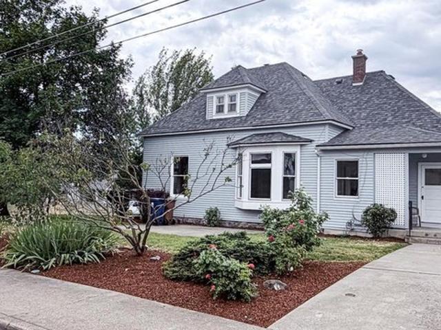 304 W Shannon Ave, Spokane, WA 99205