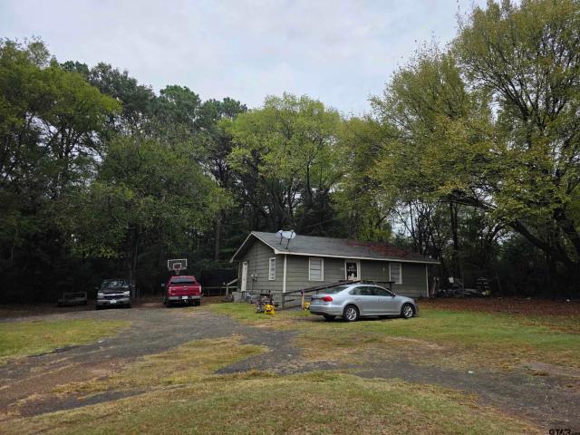 304 Walnut St, Naples, TX 75568 | MLS #25015