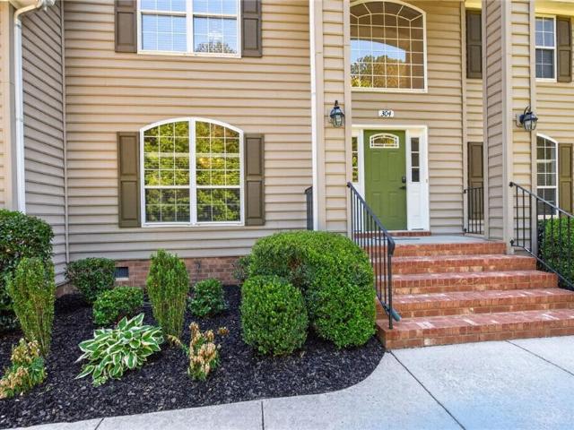 304 Wellington CIR