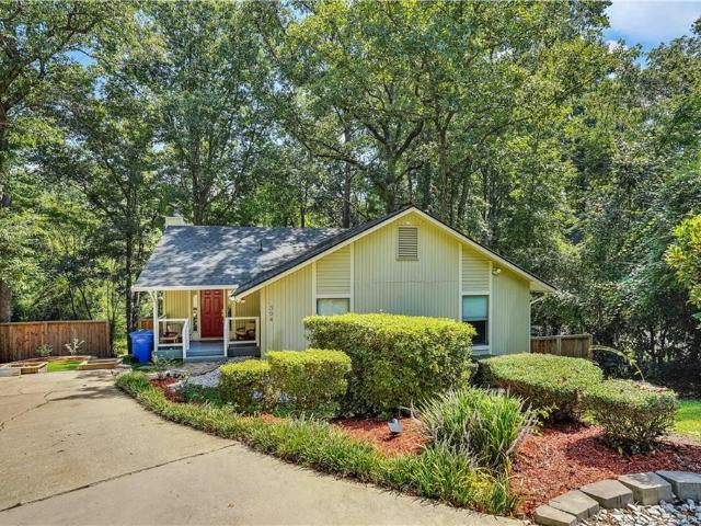 304 Whipple Tree Lane