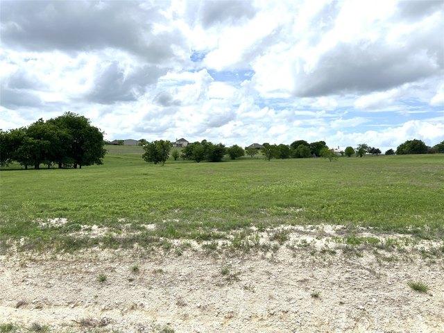 304 Torreon Dr, Fort Worth, TX 76108