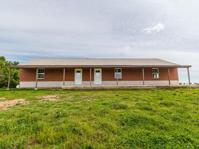 304 Trappers Trl, Richland, MO 65556