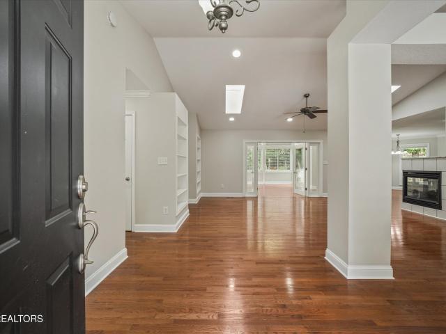 304 Uhdali Place